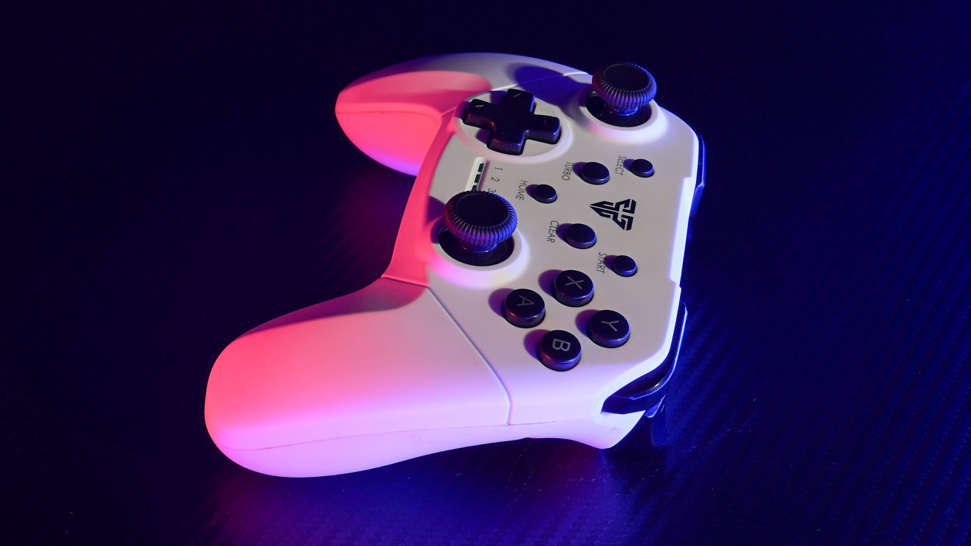 WGP13 vs GP13 vs WGP12 vs GP12 Gamepads - What's the Difference? – Fantech World