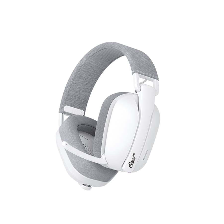STUDIO PRO – Fantech World